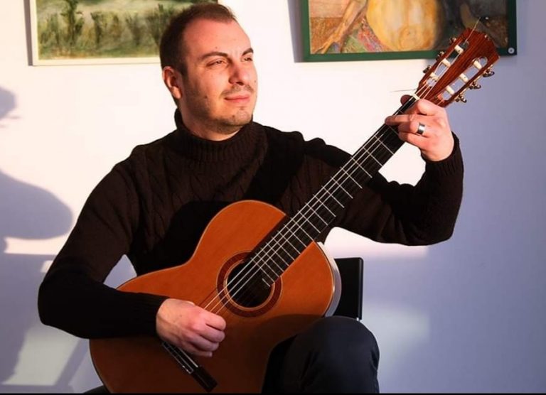 Pozzuoli/Davide Di Pinto lancia il suo primo album "Intimate portraits ...